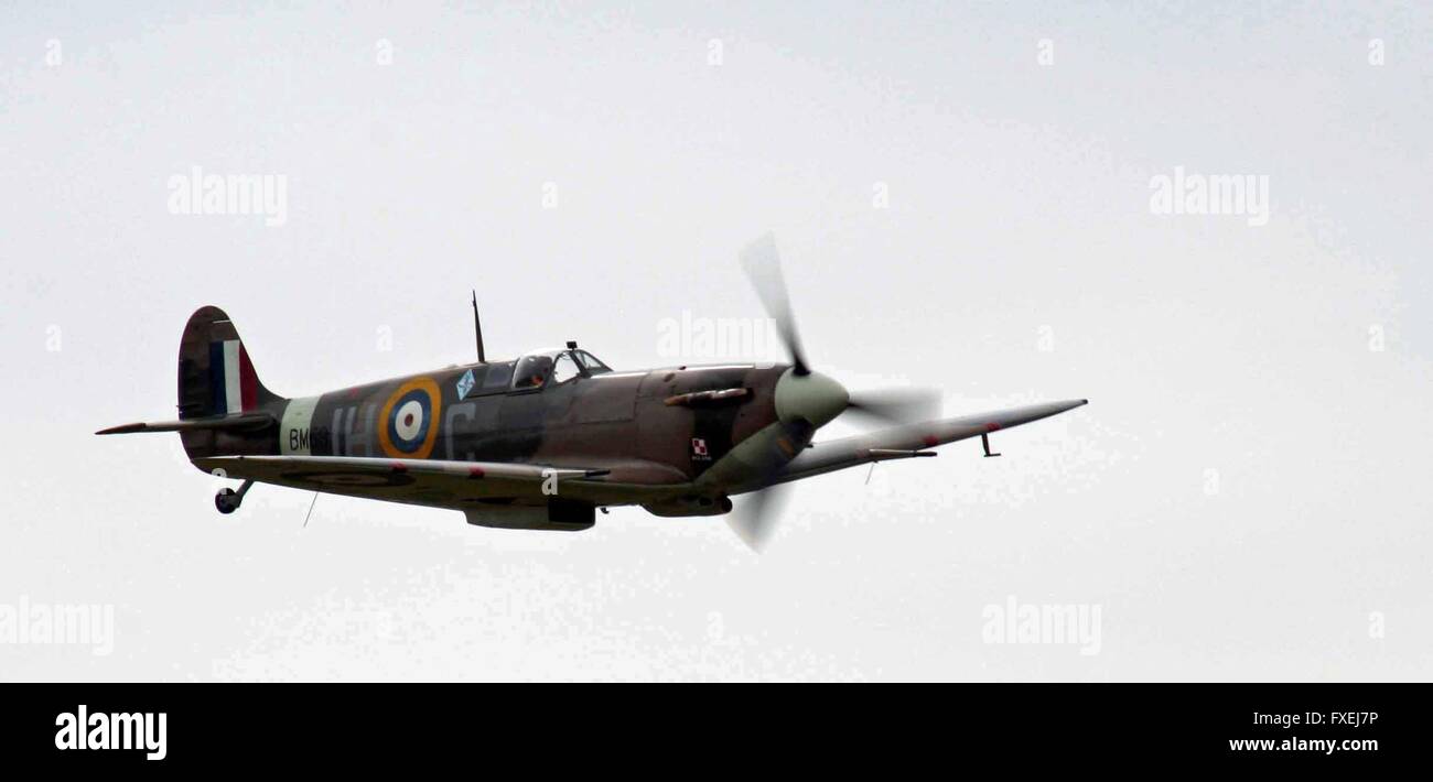 Aviones spitfire hi-res stock photography and images - Alamy