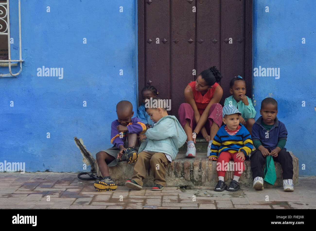 A Cuban mother with her children. Camaguey, Cuba Stock Photo - Alamy