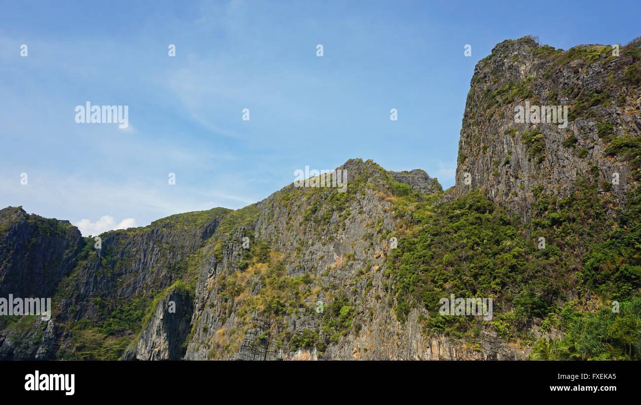 limestone rocks oh thai island ko phi phi Stock Photo - Alamy