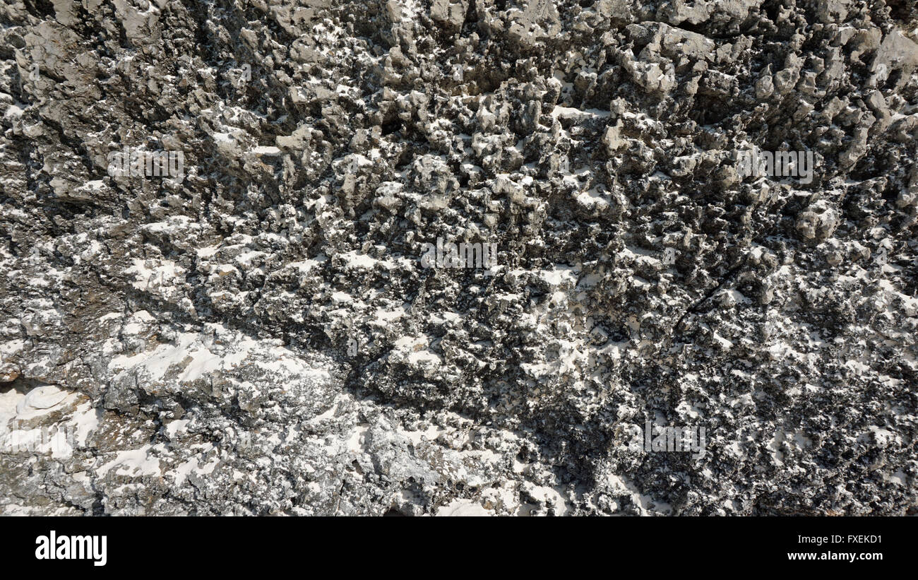 limestone rocks oh thai island ko phi phi Stock Photo - Alamy