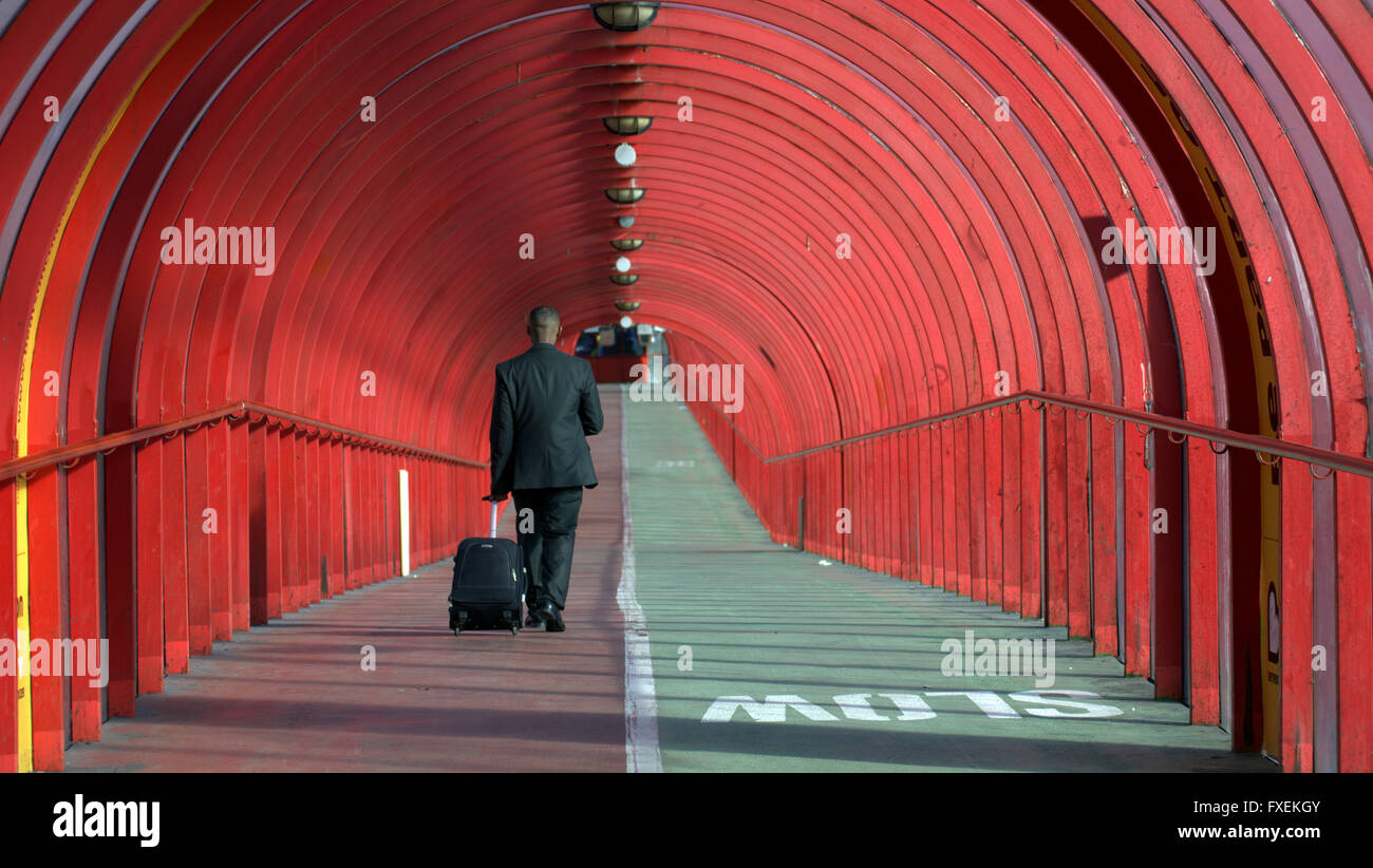 Smart tunnel airport hi-res stock photography and images - Alamy