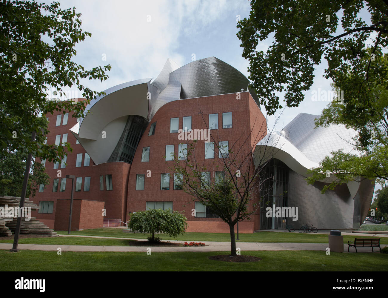 Peter B Lewis Weatherhead School of Business designed by Frank Gehry on ...