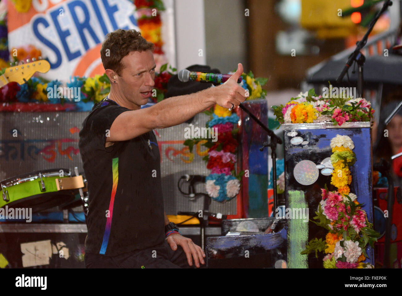 Coldplay Performs at the Citi Concert Series on the "TODAY" Show ...