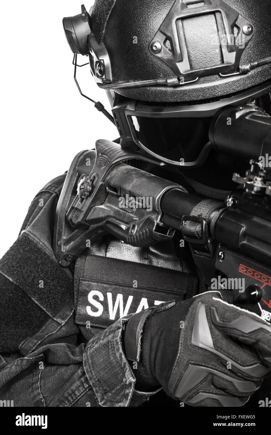 Spec ops police officer SWAT Stock Photo - Alamy