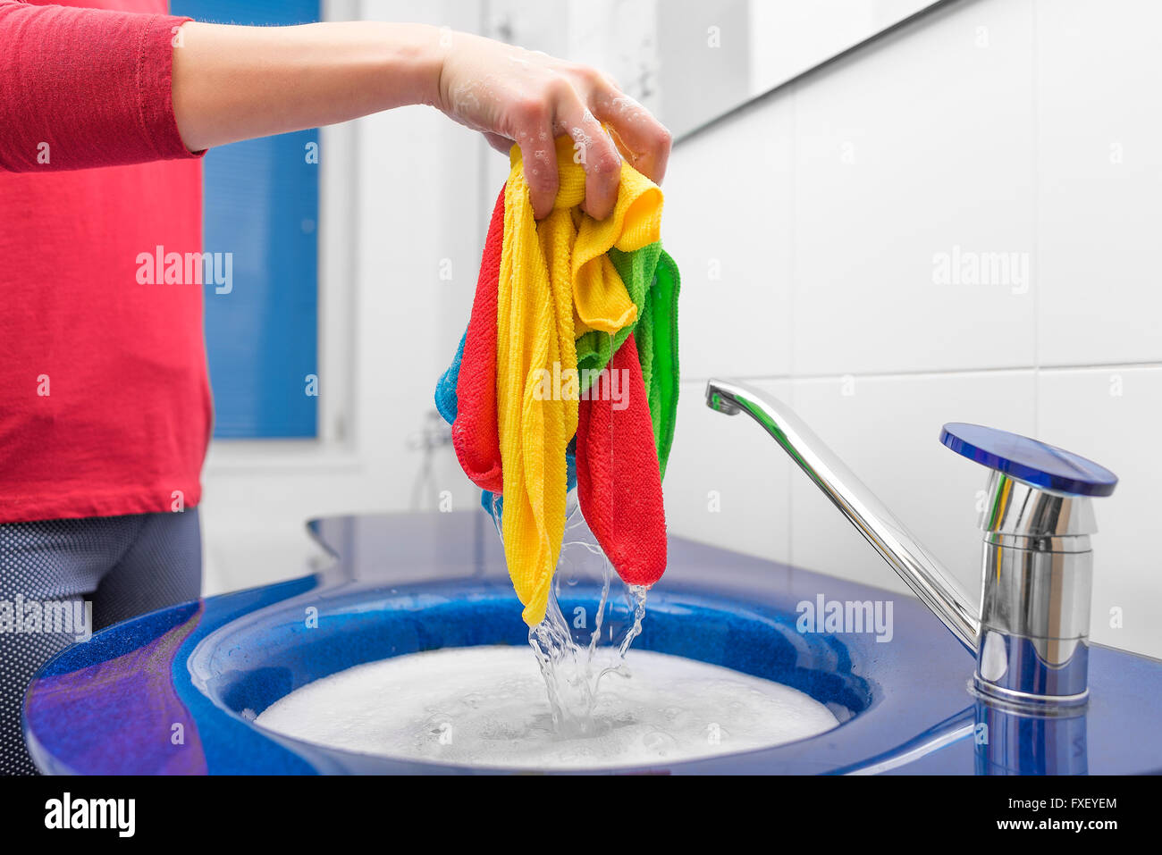 Wash hands linen in the sink. Close-up Stock Photo - Alamy