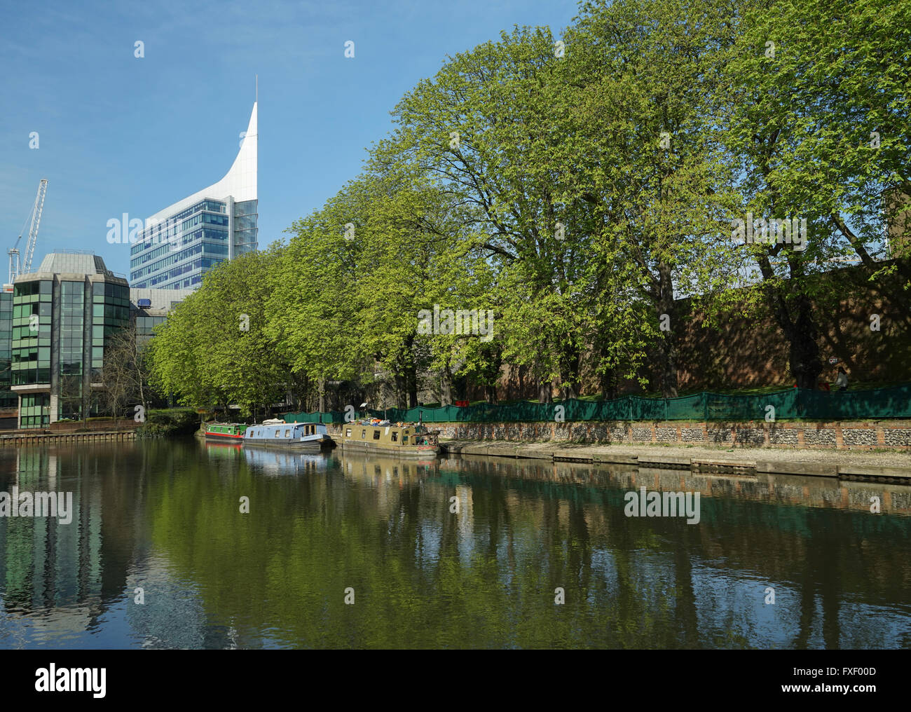 Reflections in the River Kennet, Reading, Berkshire -2 Stock Photo - Alamy