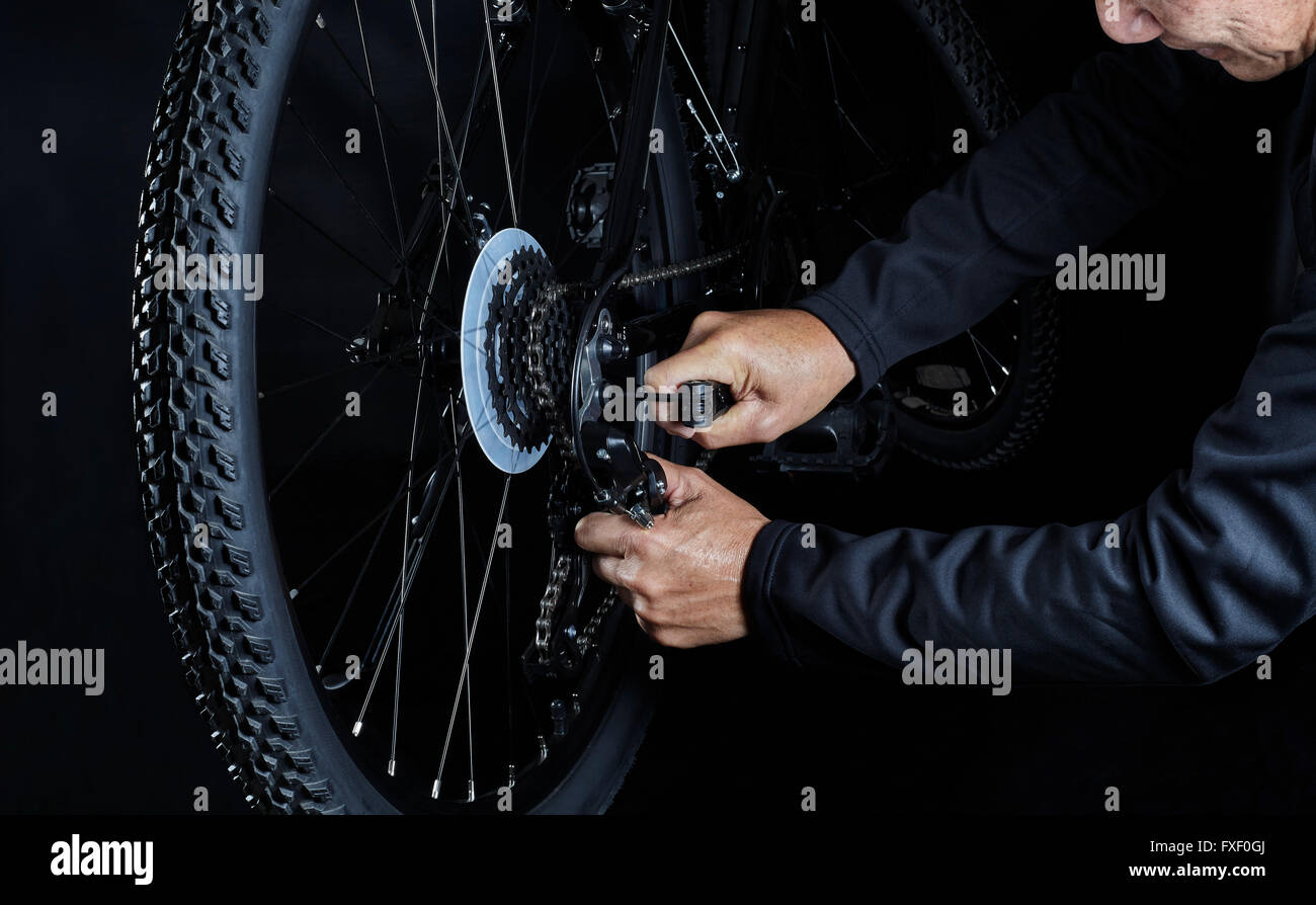 Gear alignment hi-res stock photography and images - Alamy
