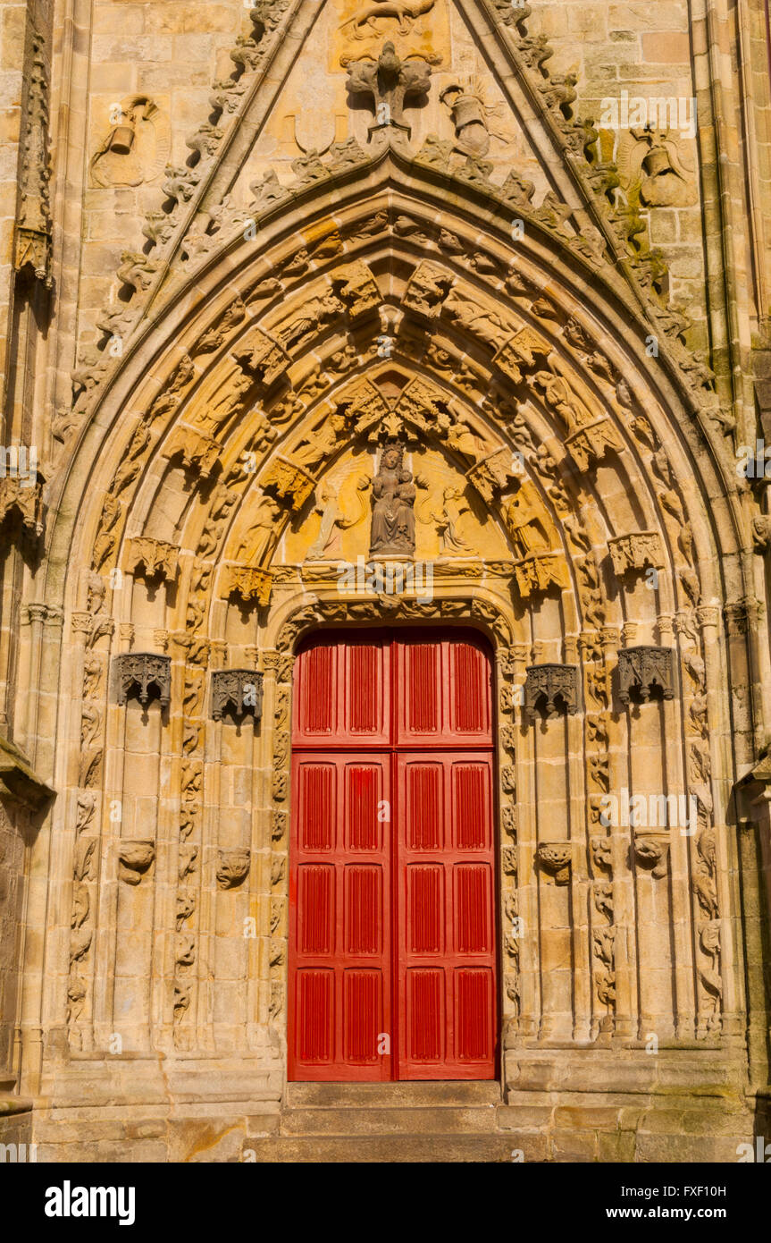 Finistere (29), Ville de Quimper, cathedrale Saint Corentin // France ...