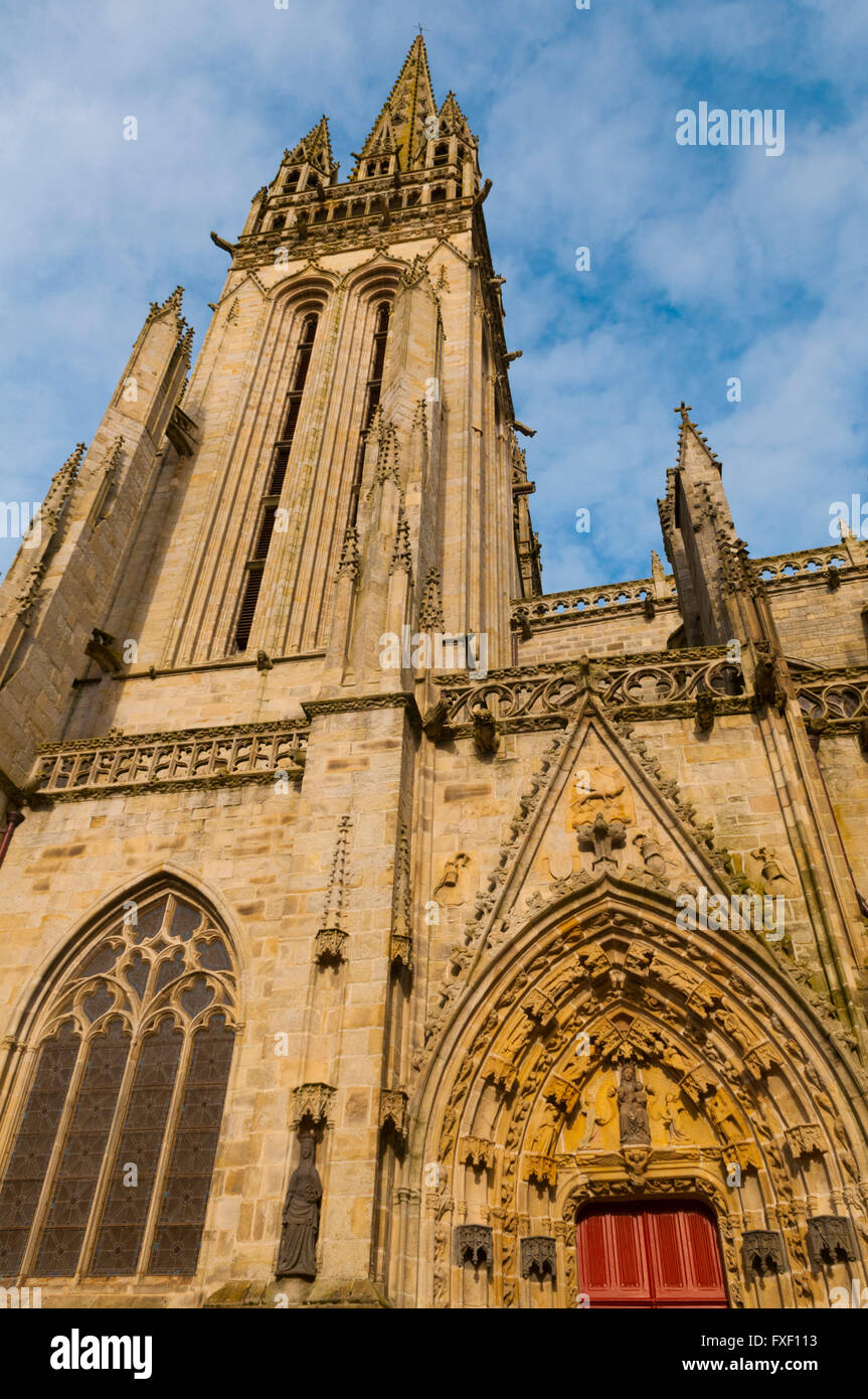 Finistere (29), Ville de Quimper, cathedrale Saint Corentin // France ...