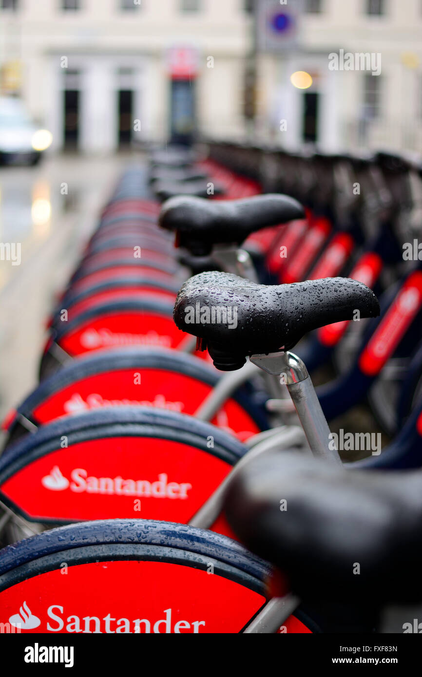 Parked santander cycle hi-res stock photography and images - Alamy