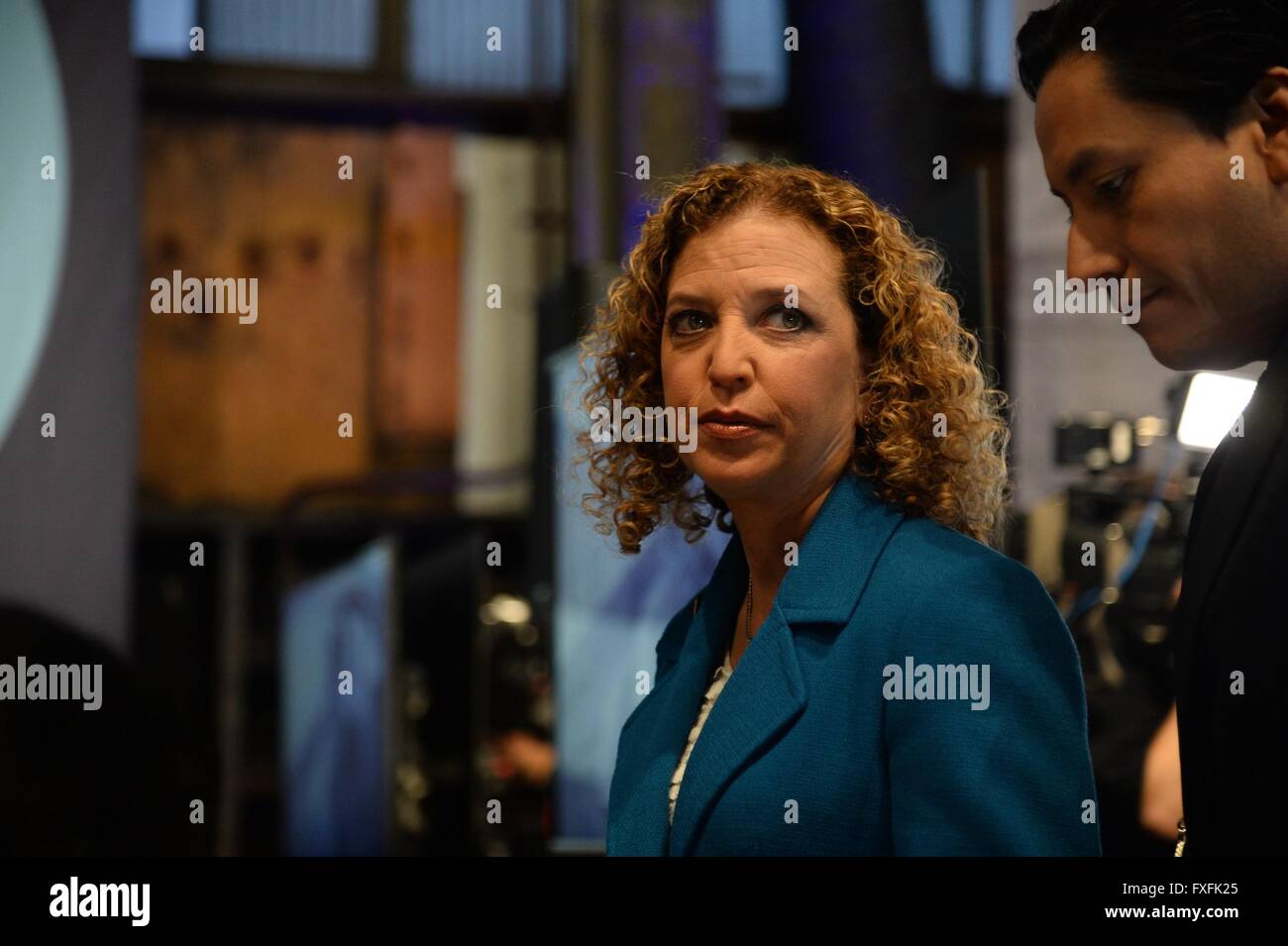 Debbie wasserman schultz 2016 hi-res stock photography and images - Alamy