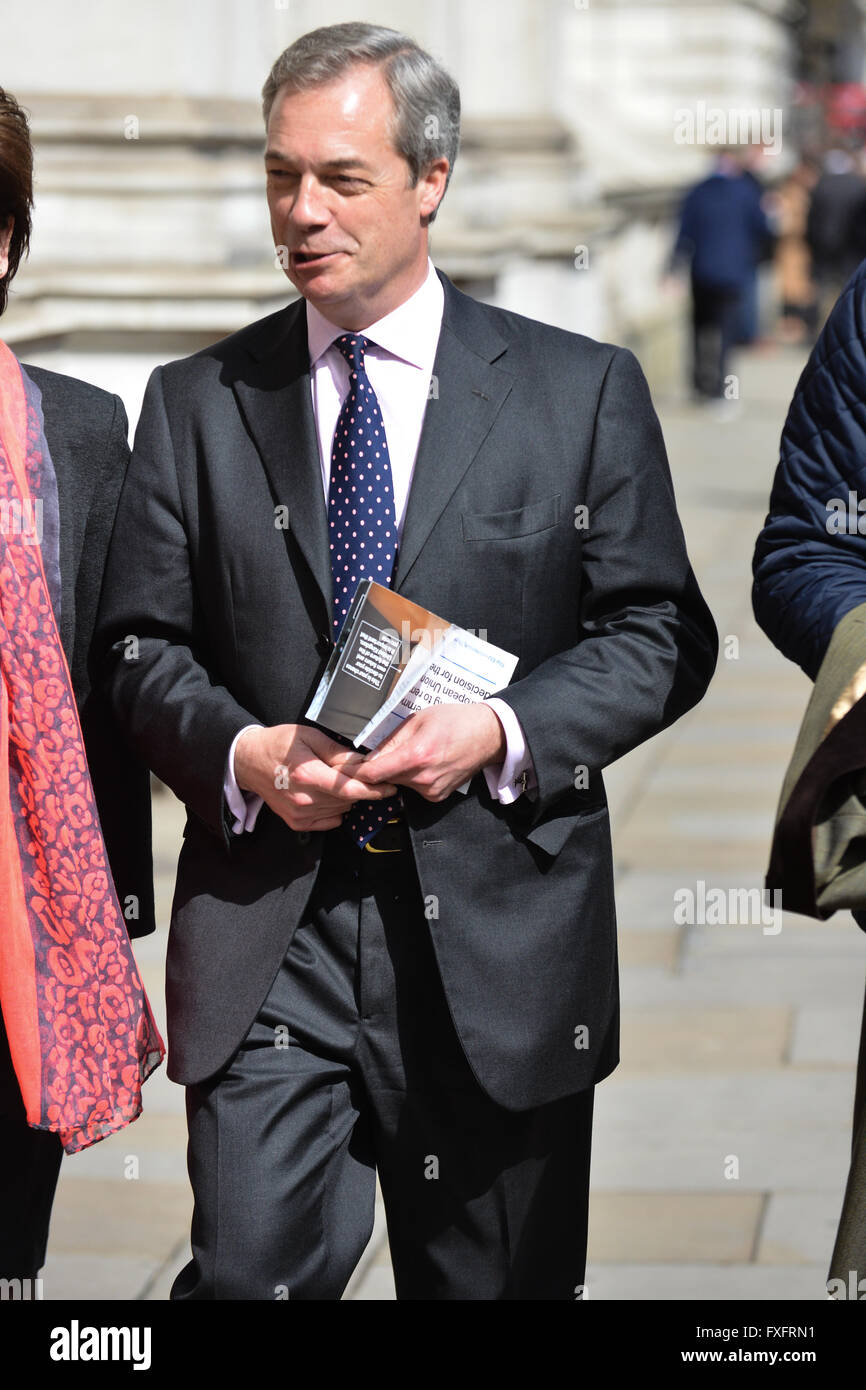 Mep nigel farage hi-res stock photography and images - Alamy