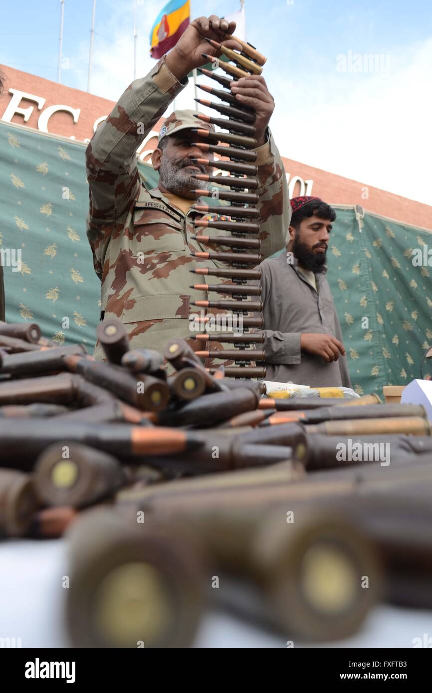 Afghan pakistan border hi-res stock photography and images - Alamy