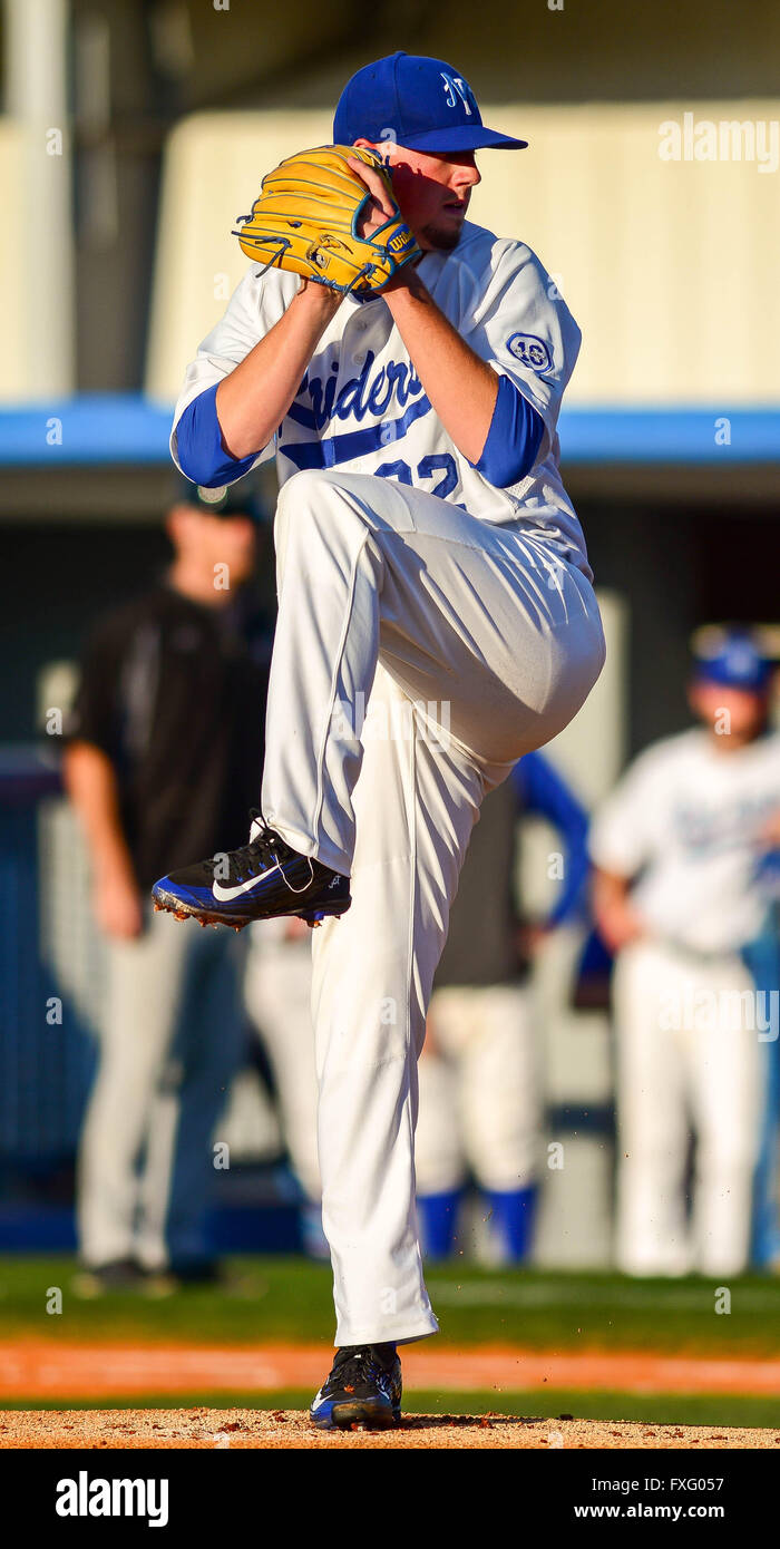 April 15, 2016 - Nate Hoffmsn #32 pitching during the NCAA Baseball ...