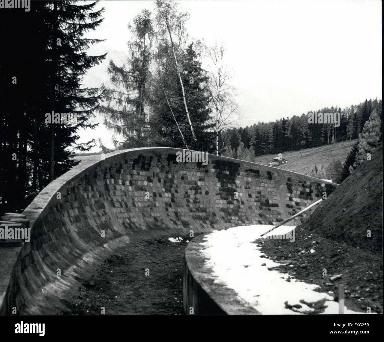 1964 winter olympics innsbruck hi-res stock photography and images - Alamy