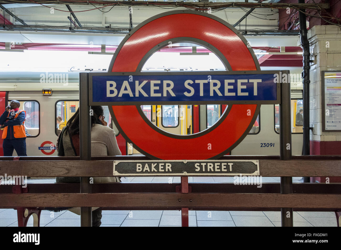 London underground baker street sign hi-res stock photography and ...