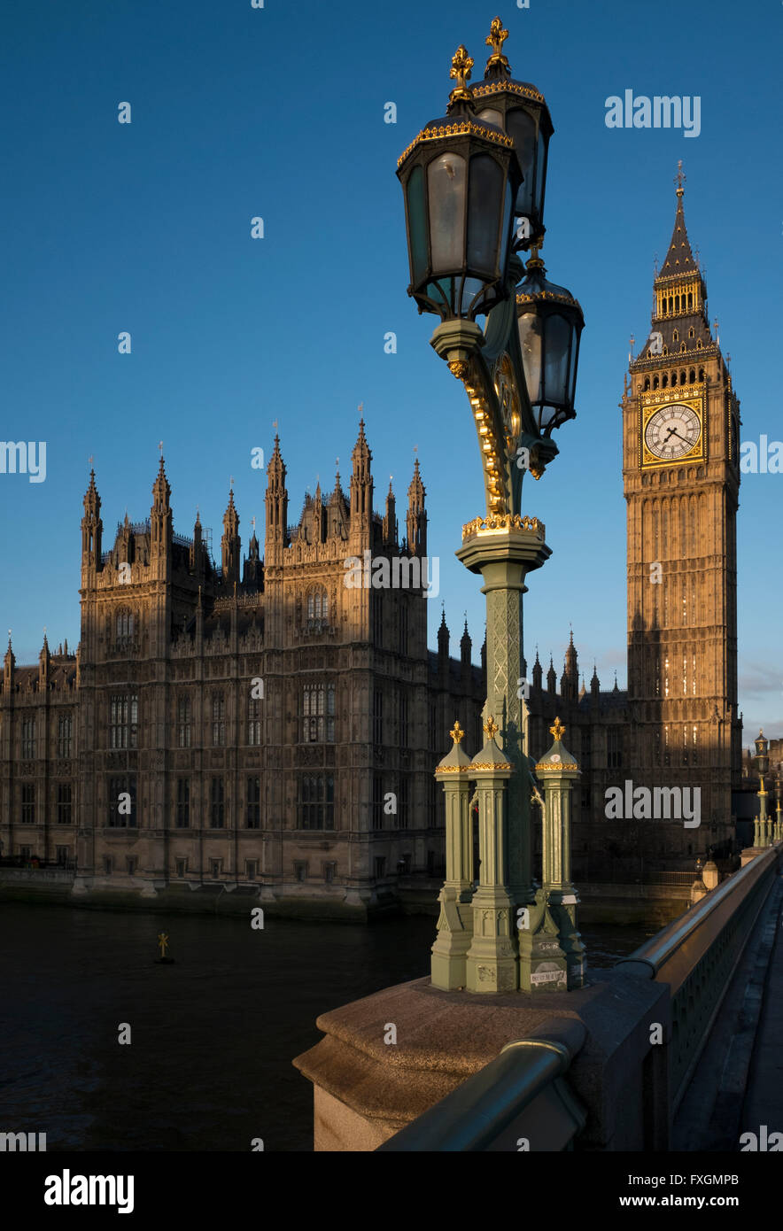Big ben queen elizabeth tower hi-res stock photography and images - Alamy