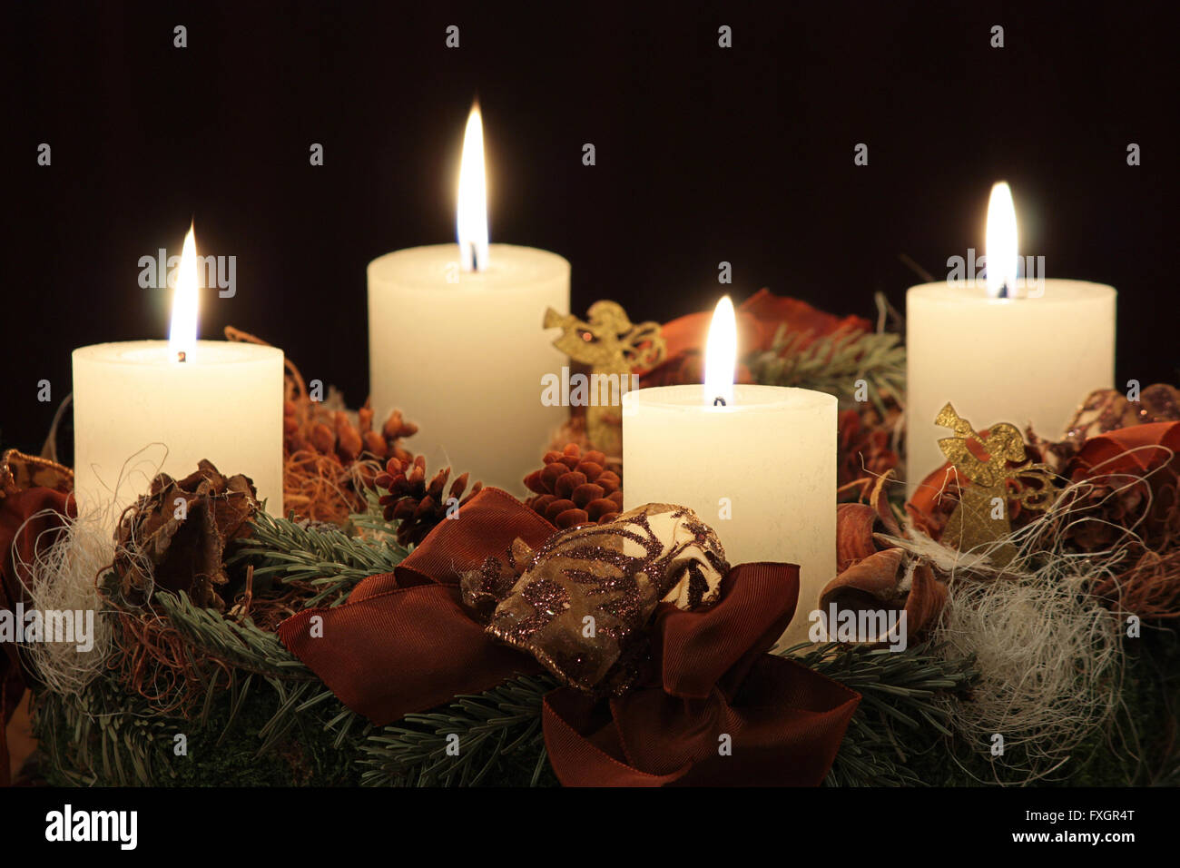 Candle advent hi-res stock photography and images - Alamy