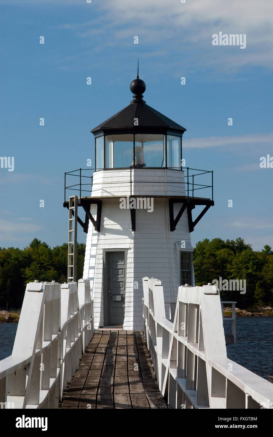 Rustic wooden railing hi-res stock photography and images - Alamy