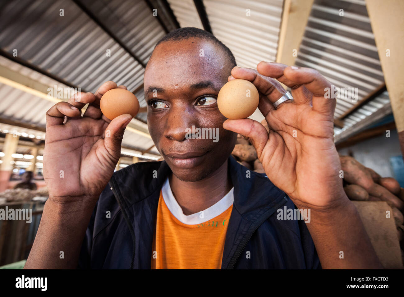 Eggs at market africa hi-res stock photography and images - Alamy