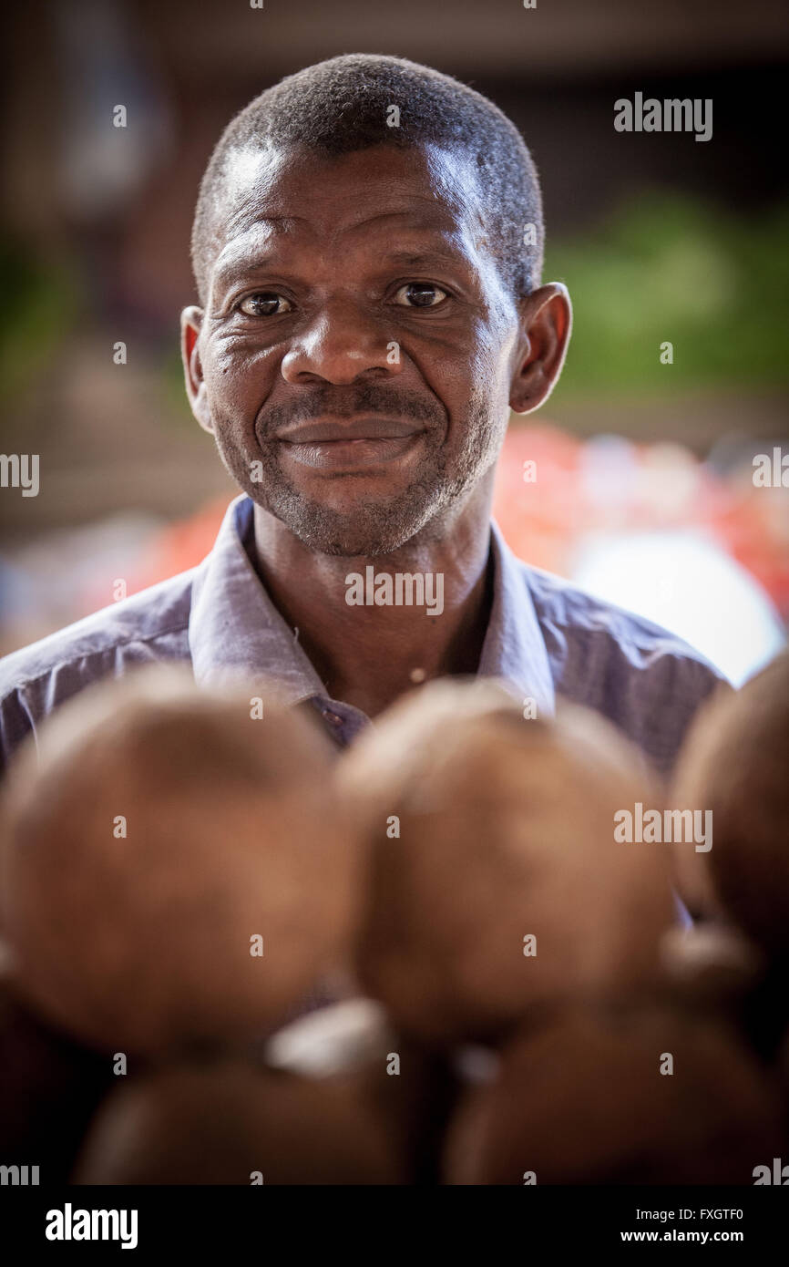 Tanned skin hi-res stock photography and images - Alamy
