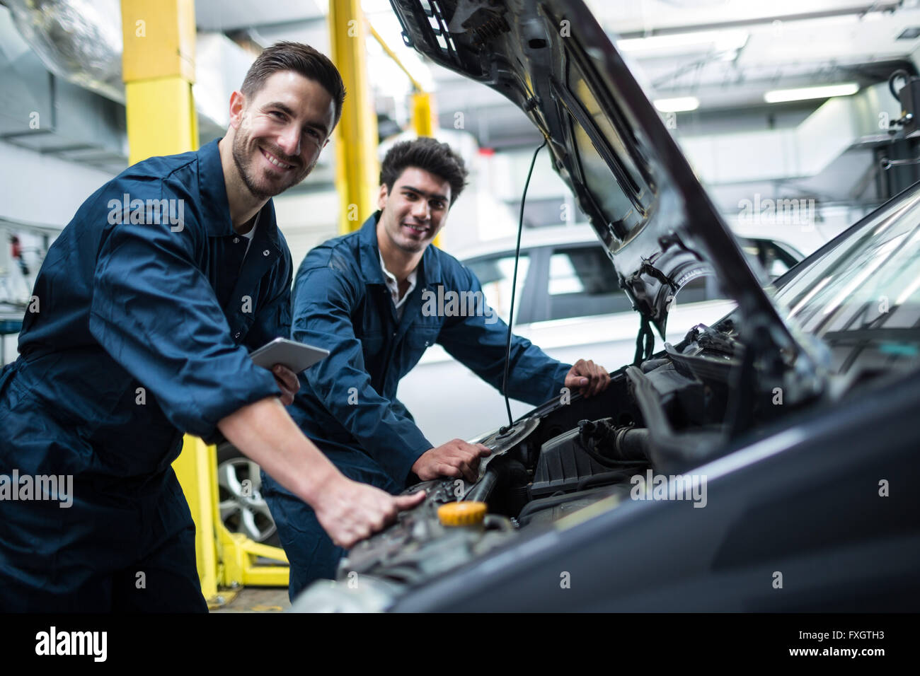 Car mechanics hi-res stock photography and images - Alamy