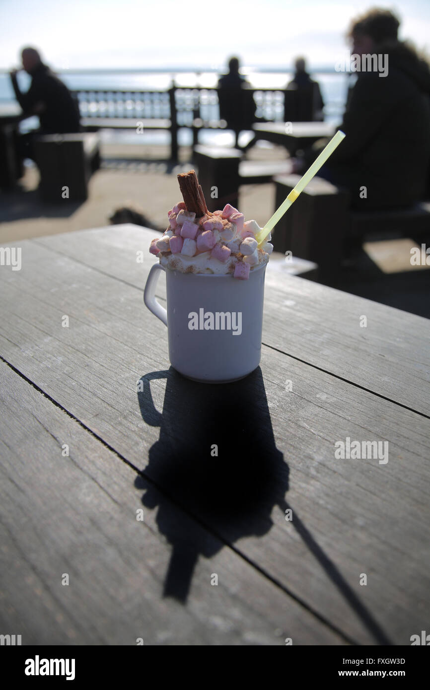 Filey beach cafe hi-res stock photography and images - Alamy
