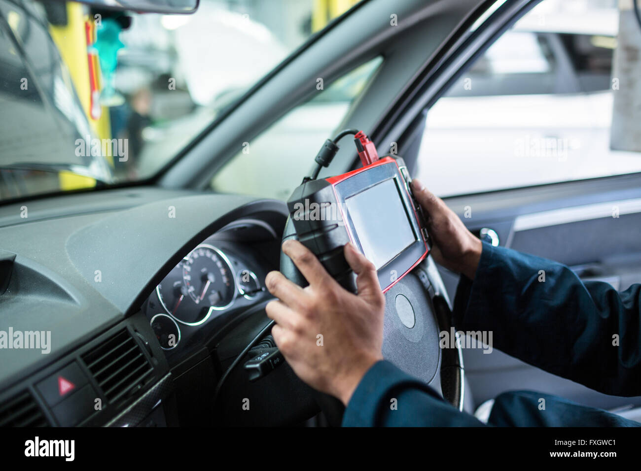 Mechanic dashboard hi-res stock photography and images - Alamy
