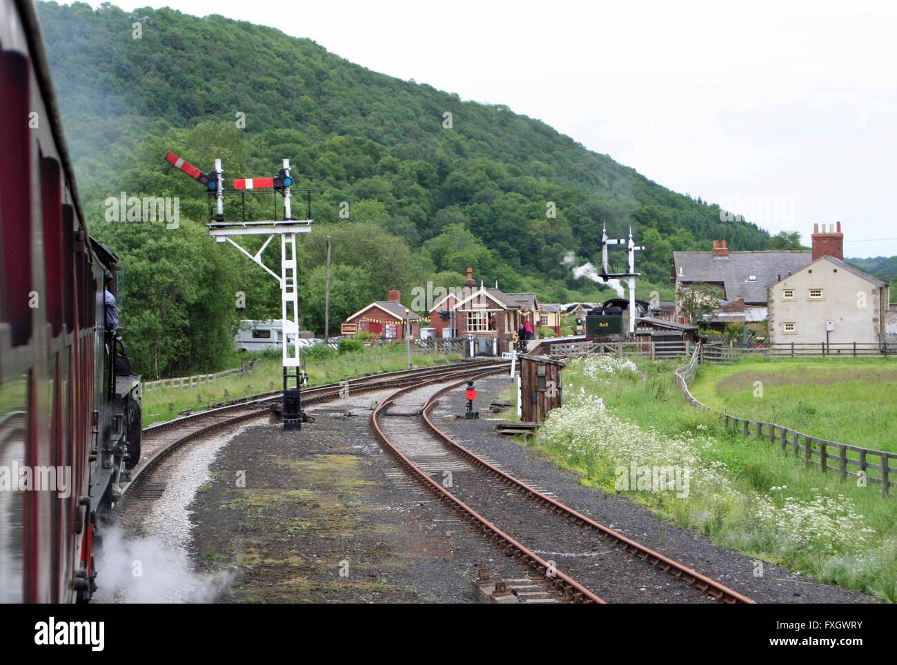 Approaching Levisham Station Stock Photo - Alamy