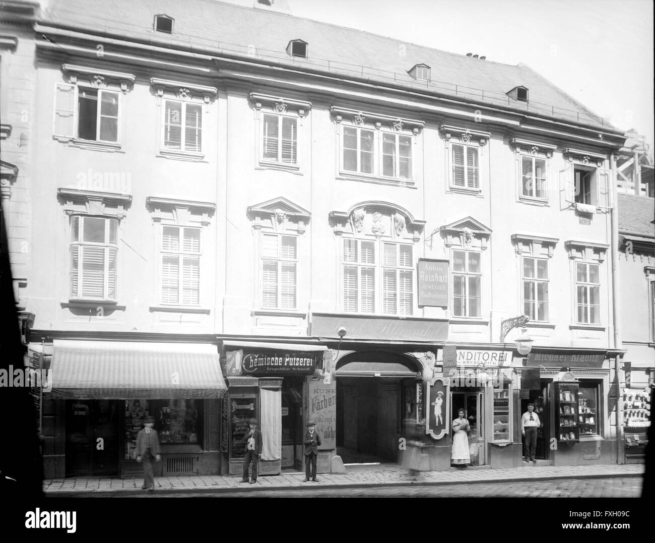 Wien Neubaugasse High Resolution Stock Photography and Images - Alamy