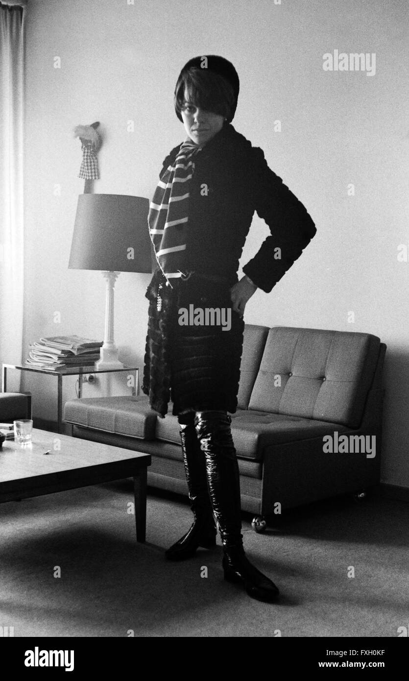 Musikerin musician Black and White Stock Photos & Images - Alamy