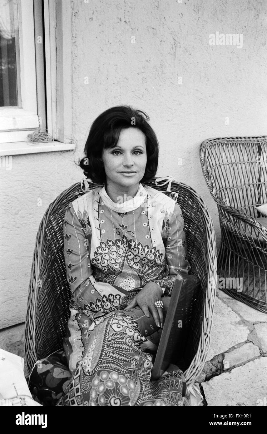 Deutsche Schauspielerin und Theaterregisseurin Lis Verhoeven ...