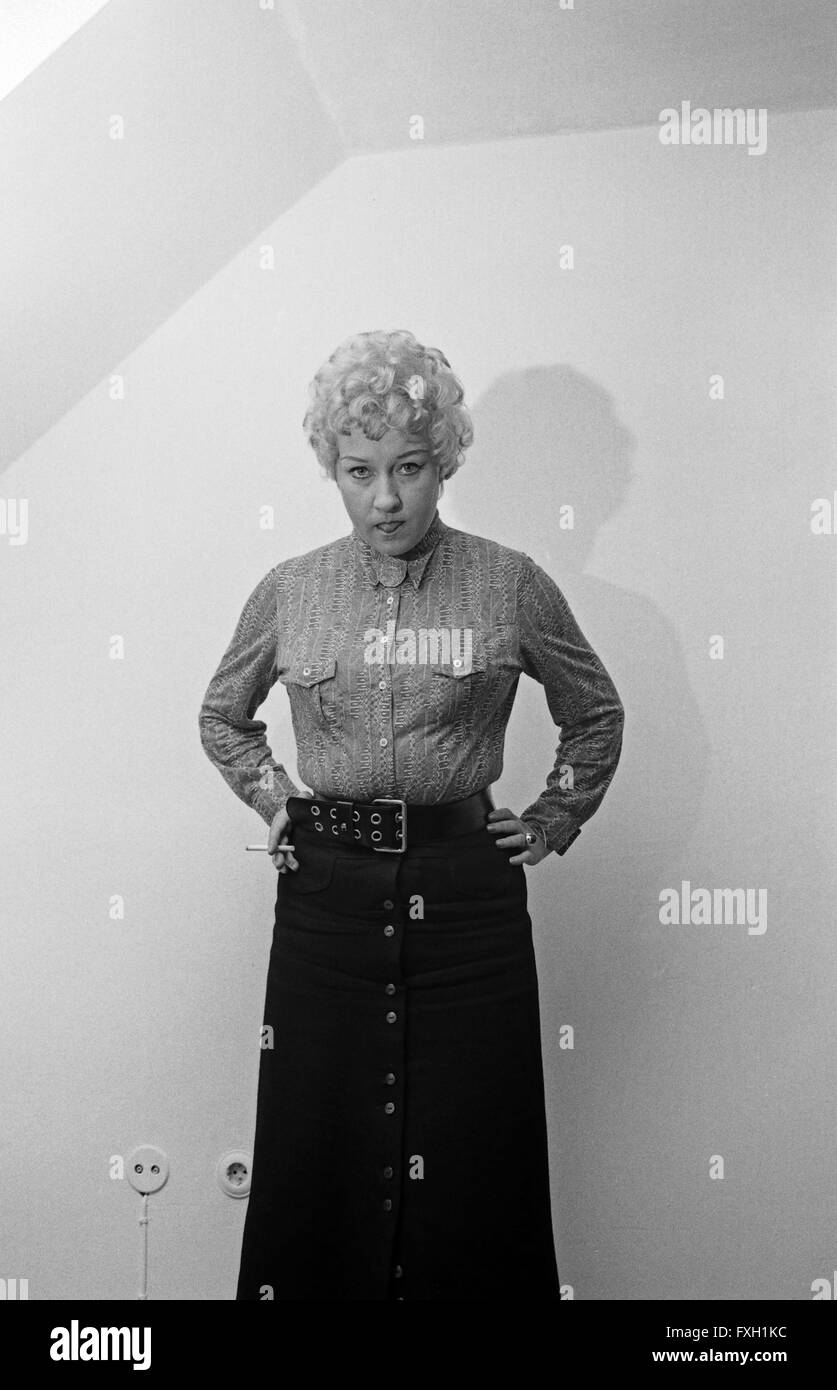 Schweizer Chansonsängerin und Kabarettistin Helen Vita, Deutschland ...