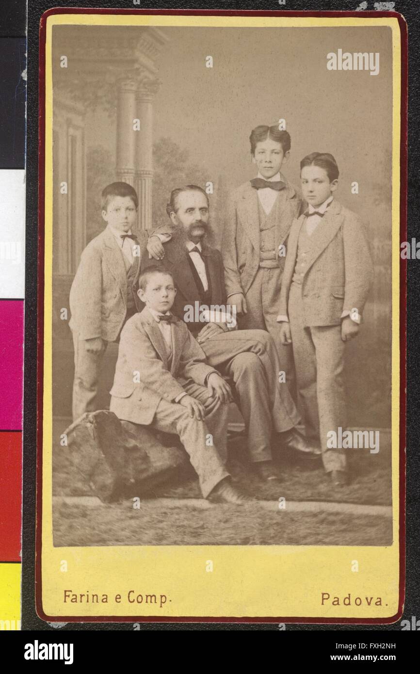 Vater historical hi-res stock photography and images - Alamy