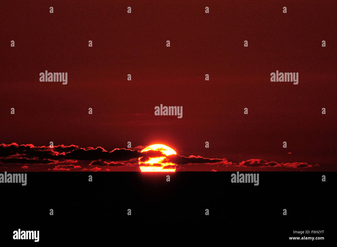 Red sunset over the sea Stock Photo - Alamy
