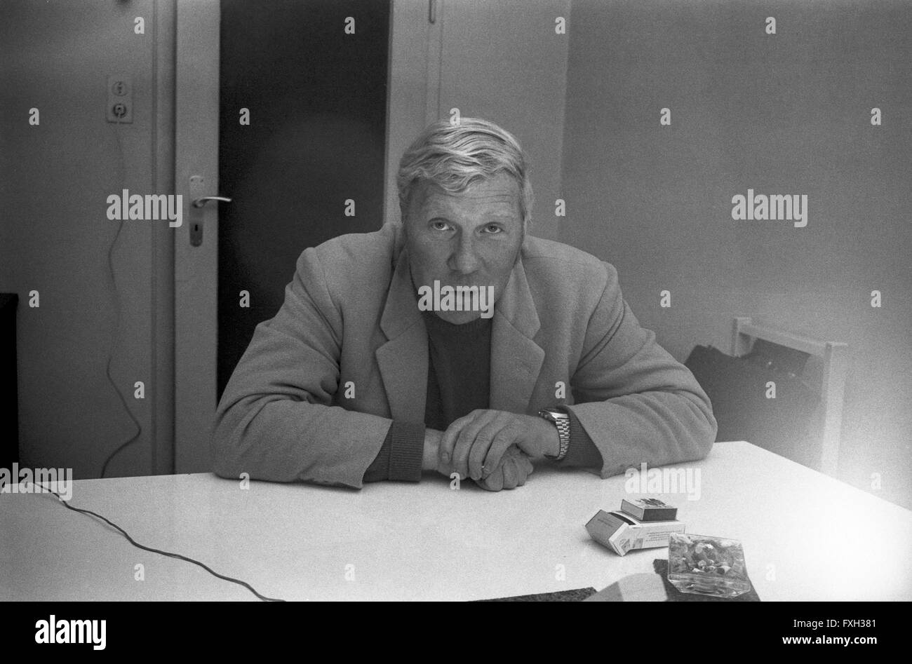 Peter Carsten Black and White Stock Photos & Images - Alamy