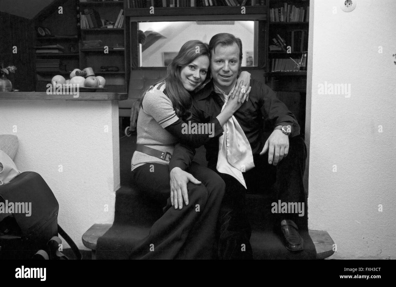 Der deutsche Schauspieler Michael Hinz mit Tochter Vivian und Ehefrau ...