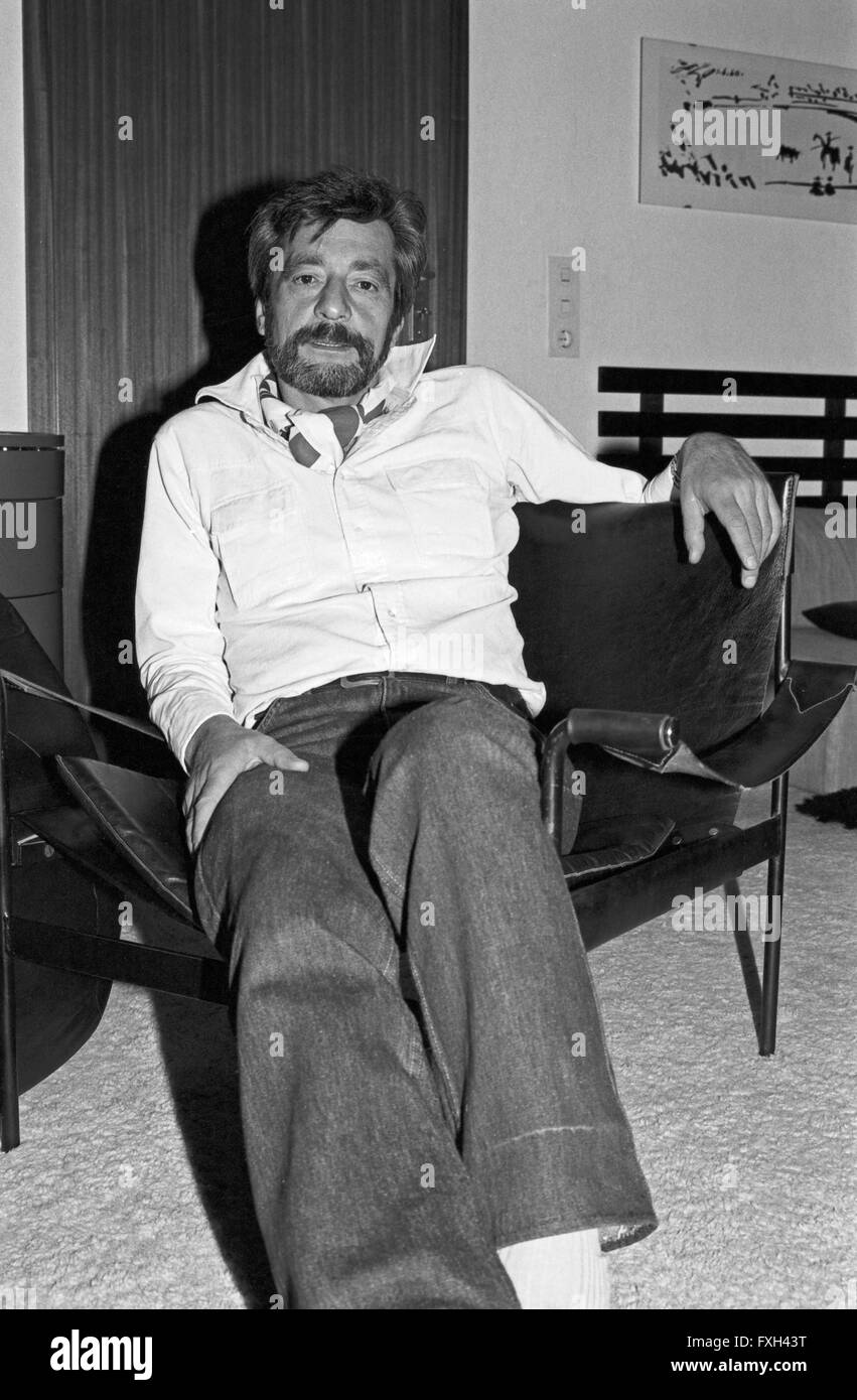 Der deutsche schauspieler günter mack hi-res stock photography and ...