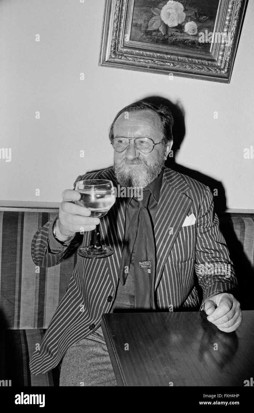 Siegfried lowitz hi-res stock photography and images - Alamy