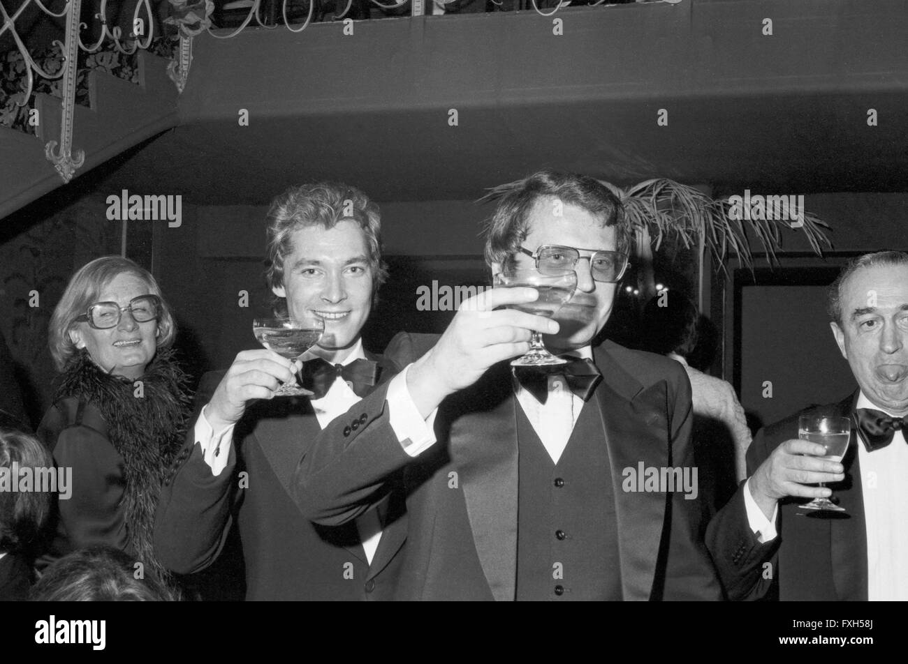 Schauspieler Christian Wolff (?) beim SPIO Filmball in München 1976 ...