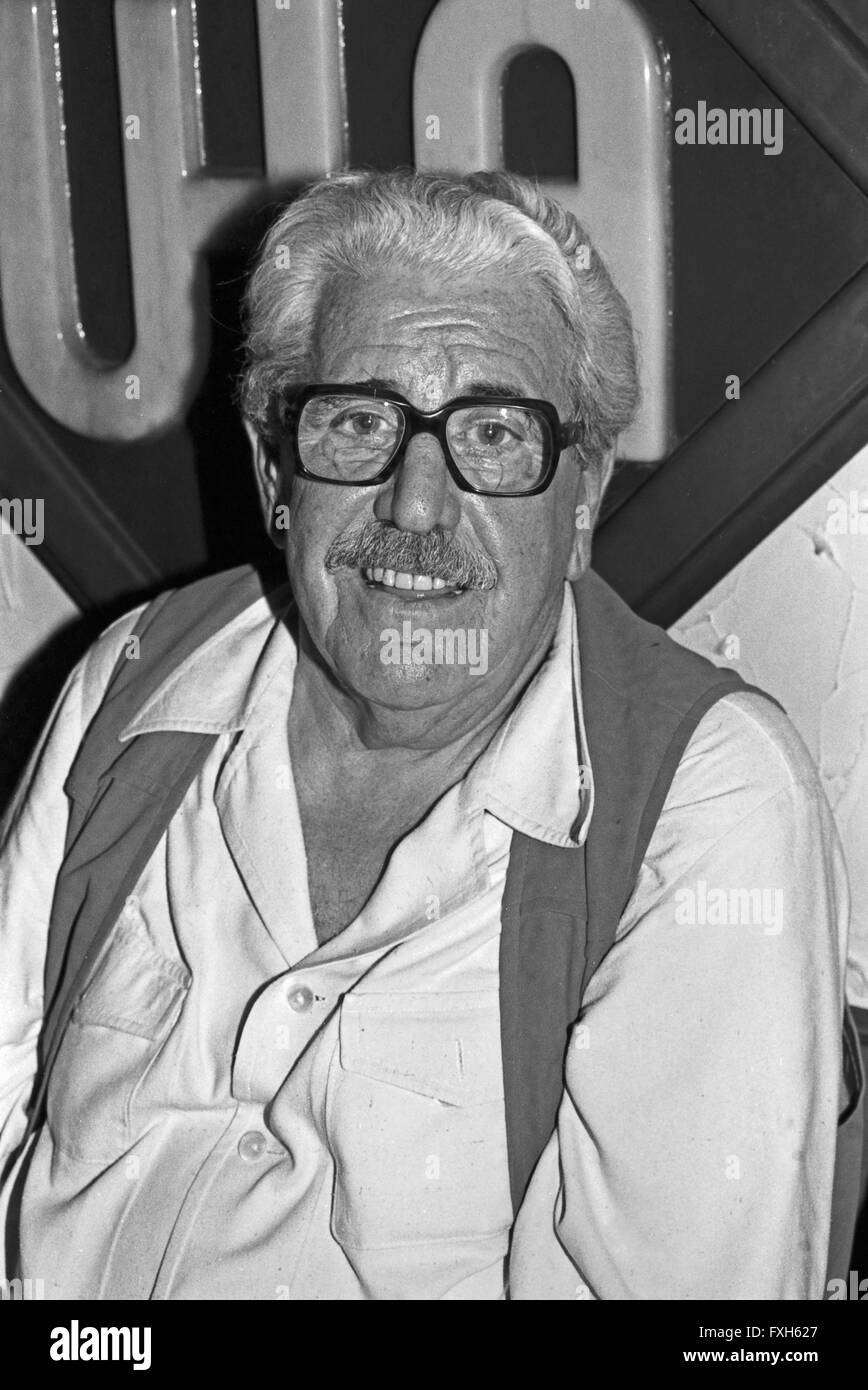 Der Kölner Schauspieler Willy Millowitsch beim Kneip Stammtisch im ...