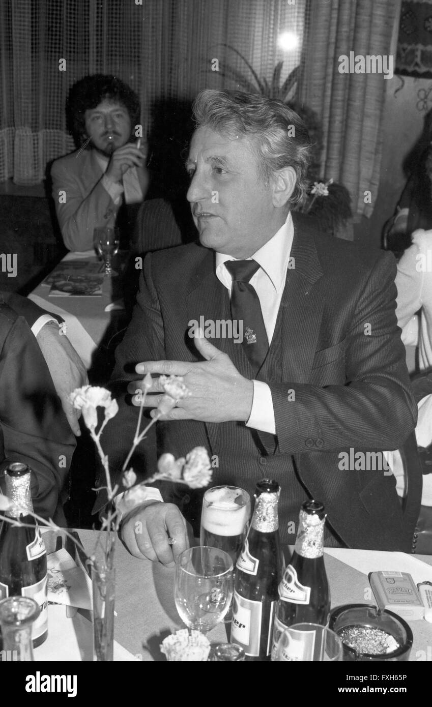 Guest artists Black and White Stock Photos & Images - Alamy