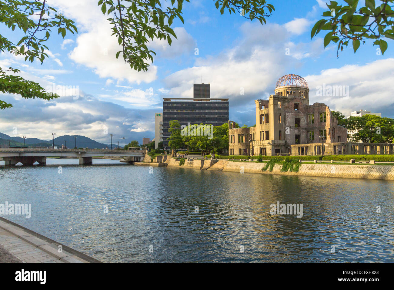 Hiroshima Peace Memorial (Atomic Bomb Dome) and Aioi Bridge, Hiroshima ...