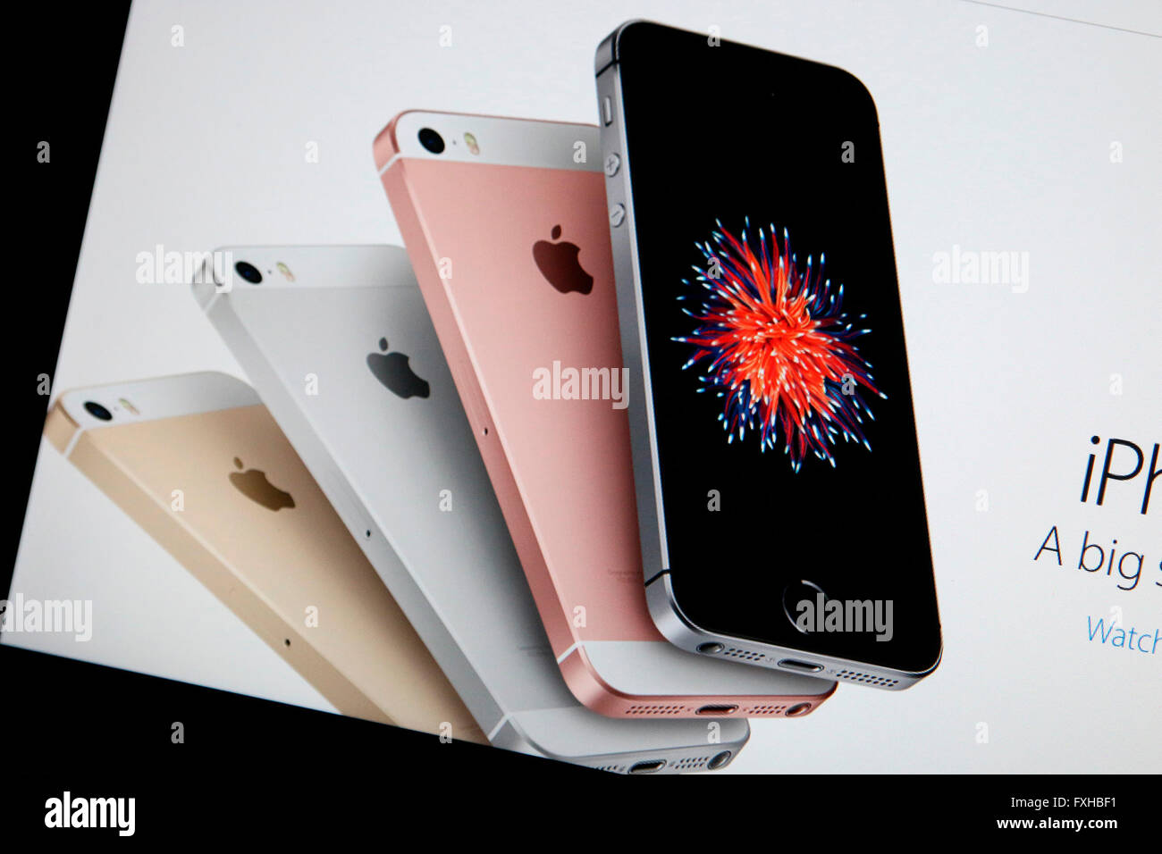 Luxury iphone hi-res stock photography and images - Alamy