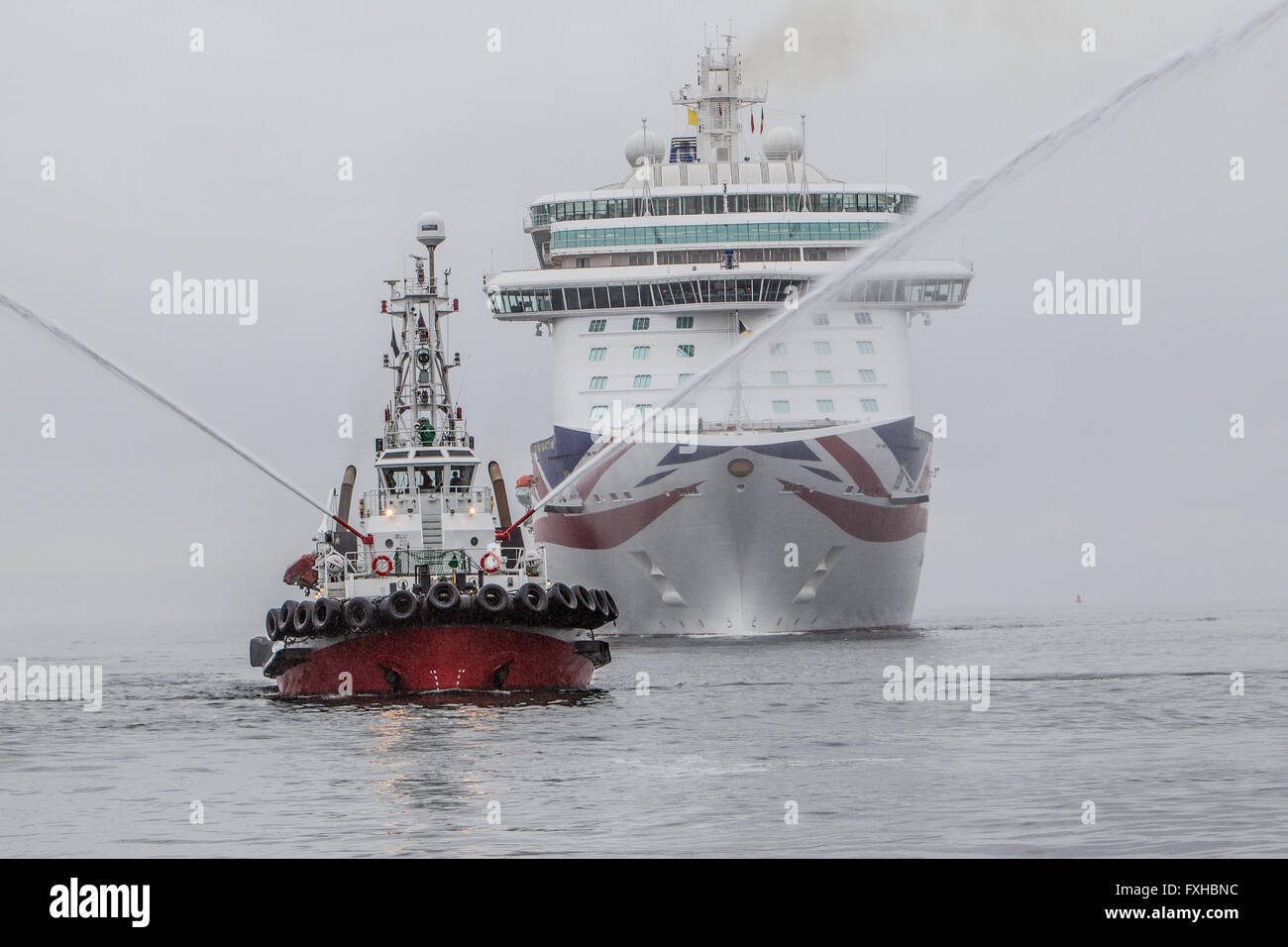 Britannia cruise ship hi-res stock photography and images - Alamy