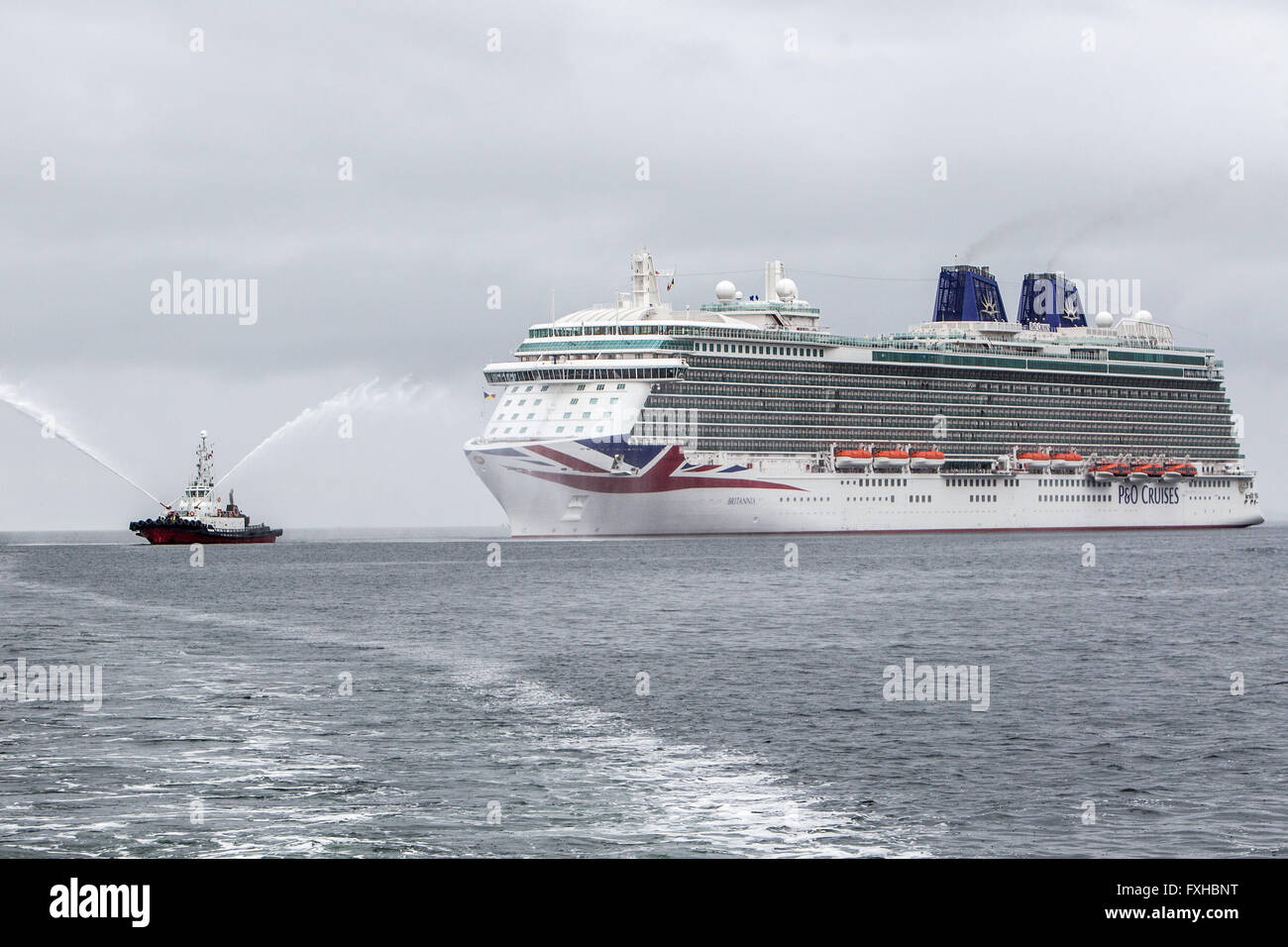 Britannia cruise ship hi-res stock photography and images - Alamy