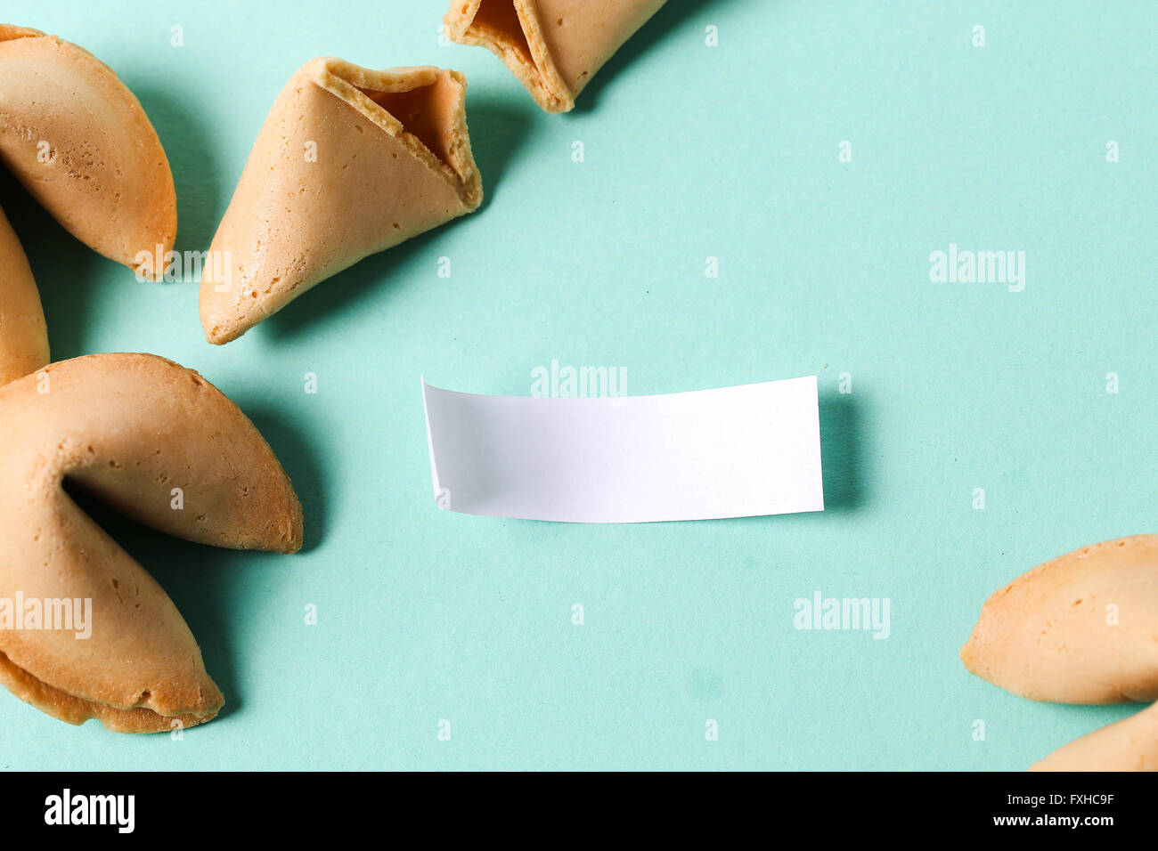 Cracked open chinese fortune cookie hi-res stock photography and images ...