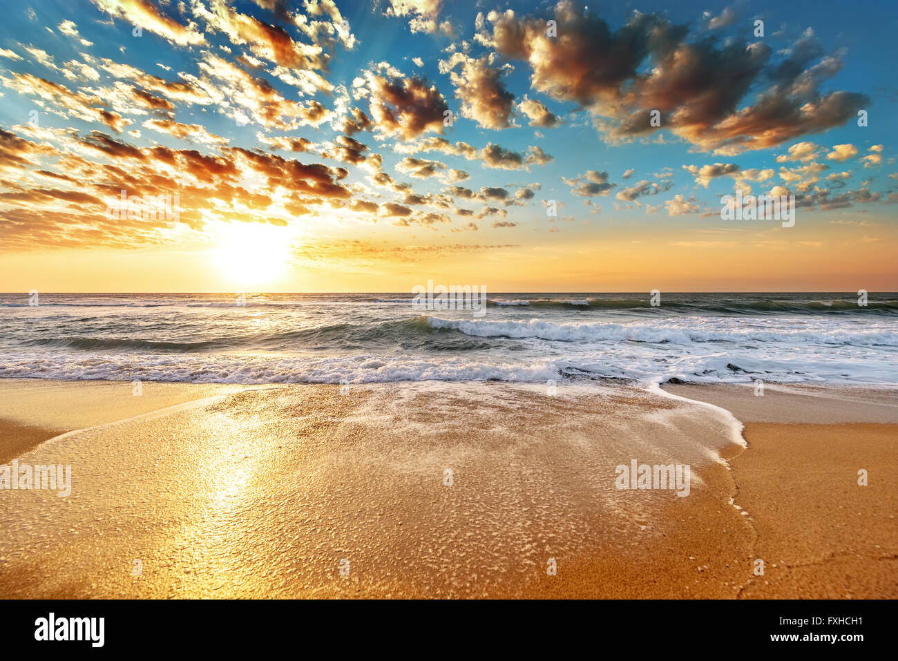 Black landscape sunset hi-res stock photography and images - Alamy