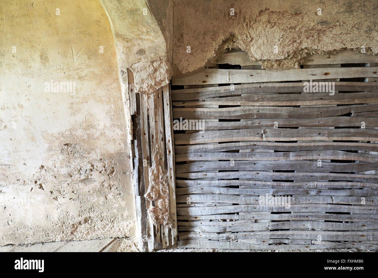 Lath and plaster hi-res stock photography and images - Alamy