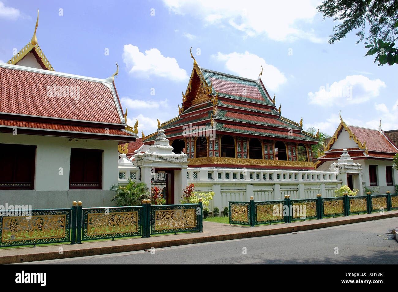 Roadside temple hi-res stock photography and images - Alamy